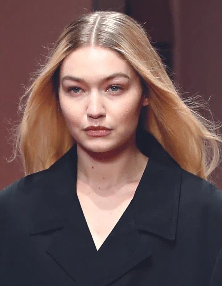 Super straight and sleek hair is back with a vengeance. Here's how to ...