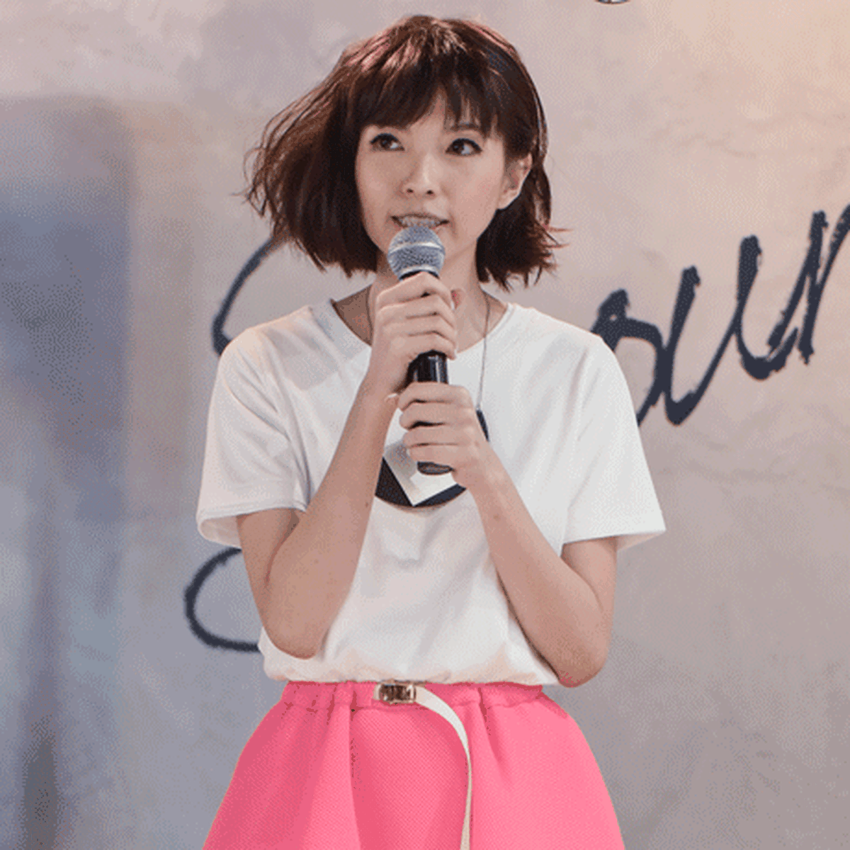 No more scandals and haters please. Singer Jocie Guo returns to pursue ...