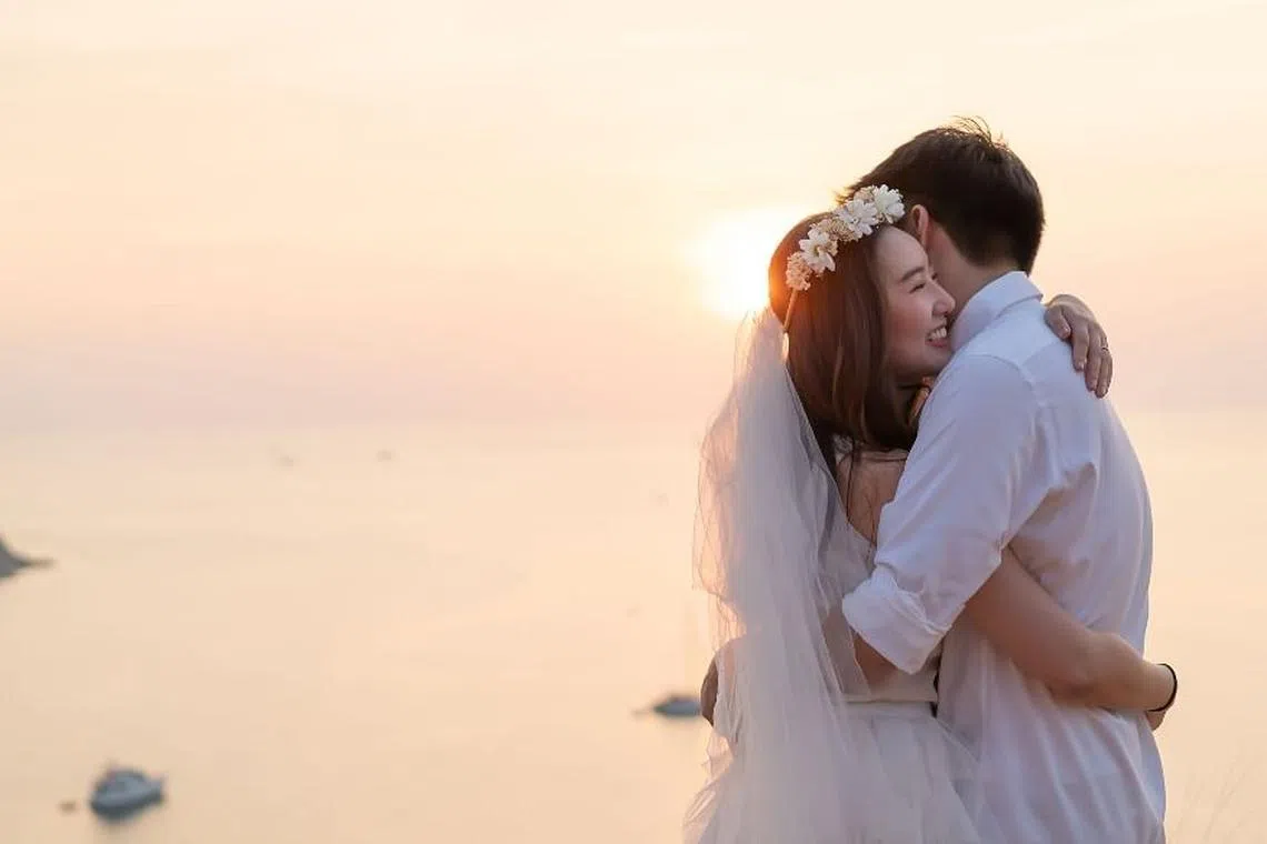 8 traditional Chinese wedding taboos couples should know - Her World ...