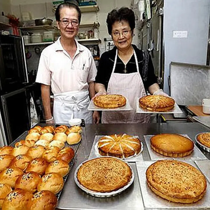You have to try these old school bakeries before they're gone - Her ...