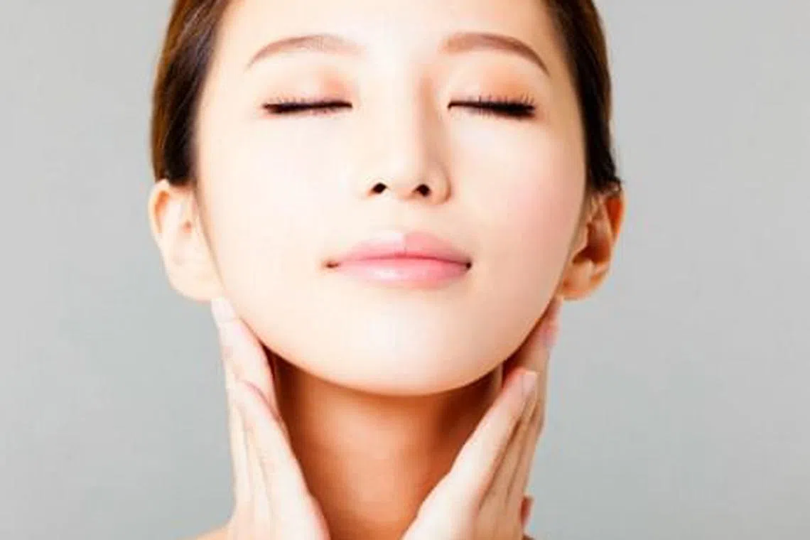 Follow this nutrients and food guide for naturally glowing and youthful ...