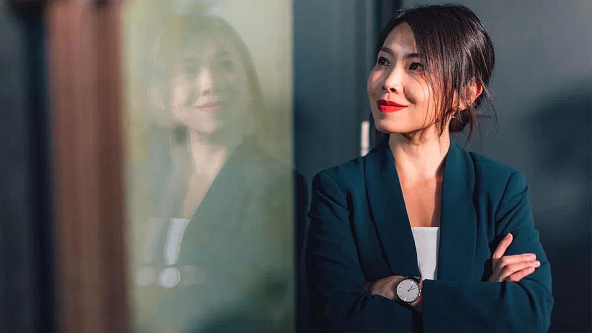 Asian Female Leaders On Being Confident In The Workplace | Her World ...
