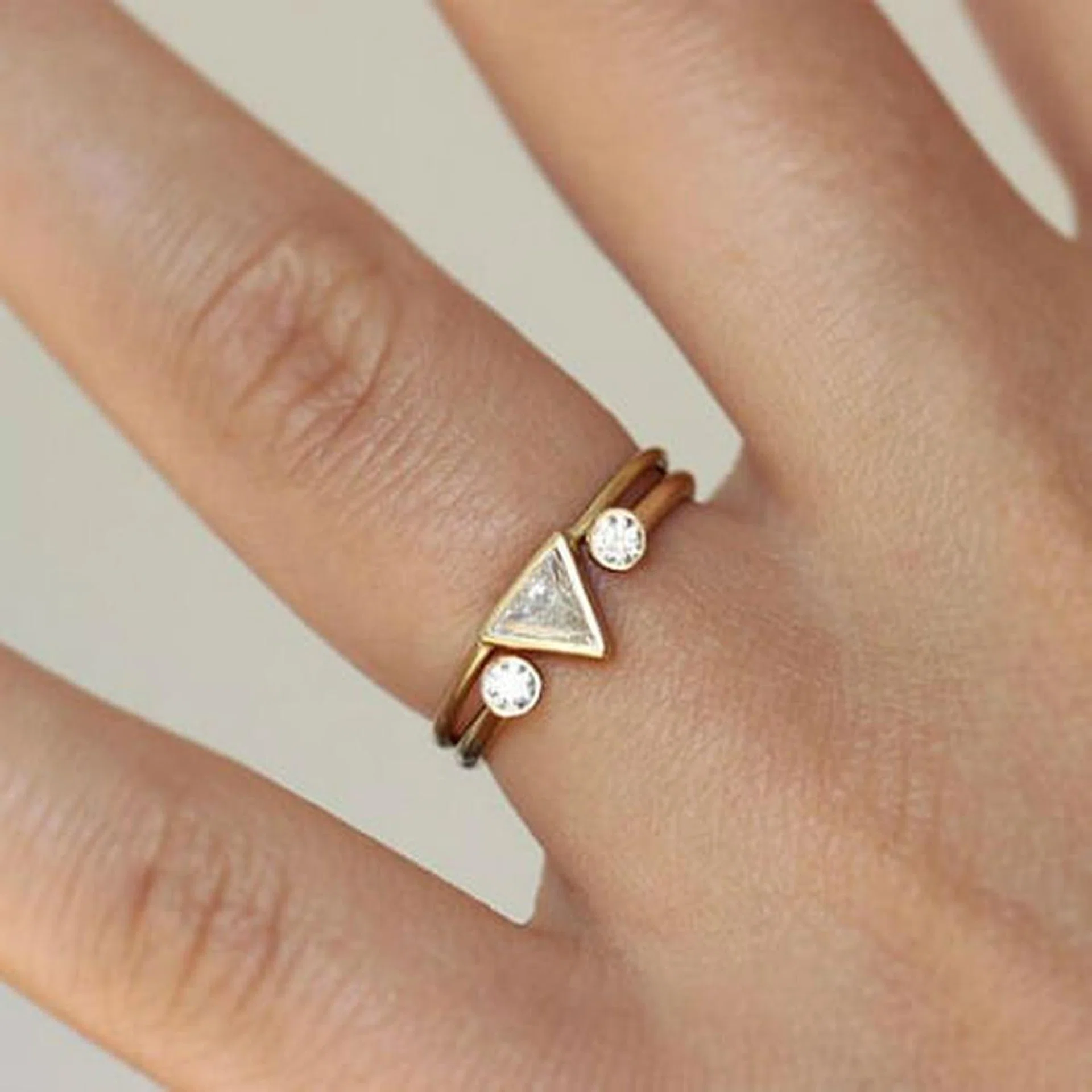4 stylish ways to stack your engagement ring - Her World Singapore ...