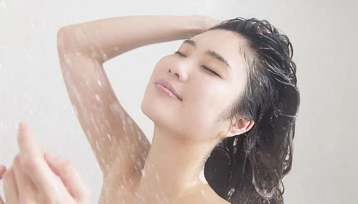 12 expert tips & tricks to maintain your dye job - Her World Singapore ...