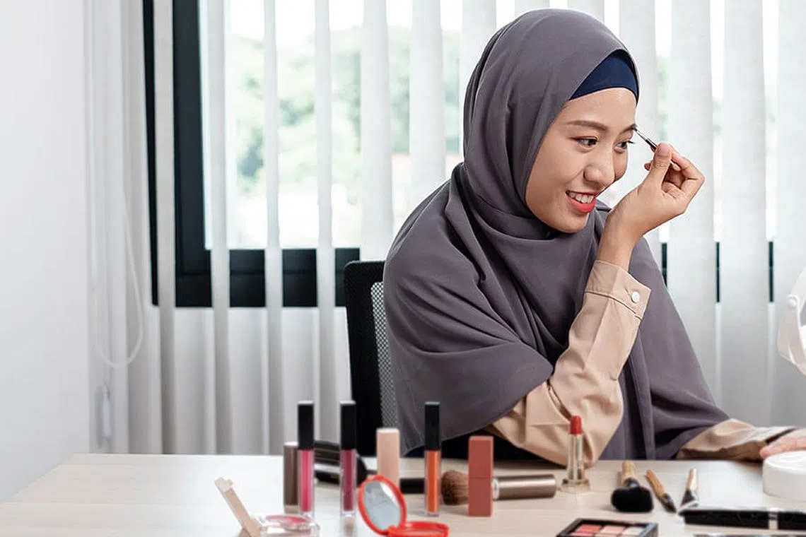 14 Halal Makeup & Beauty Brands That Every Muslim Woman Will Love - Her ...