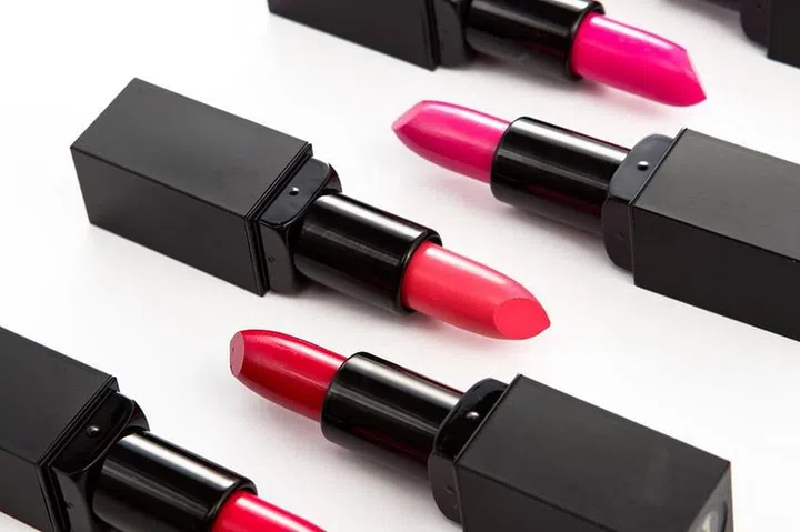 Your dry, cracked and itchy lips could be due to cheilitis - Her World ...