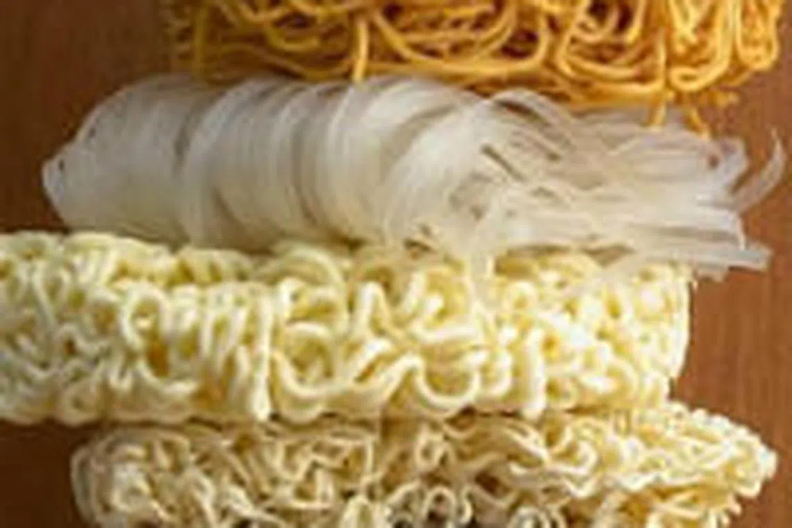 60 different and tasty ways to cook instant noodles! - Her World ...