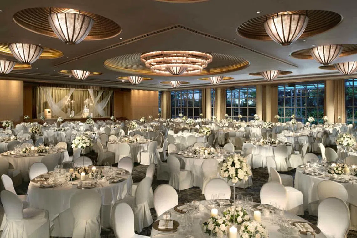 14 of the grandest and most glamorous ballrooms in Singapore - Her ...