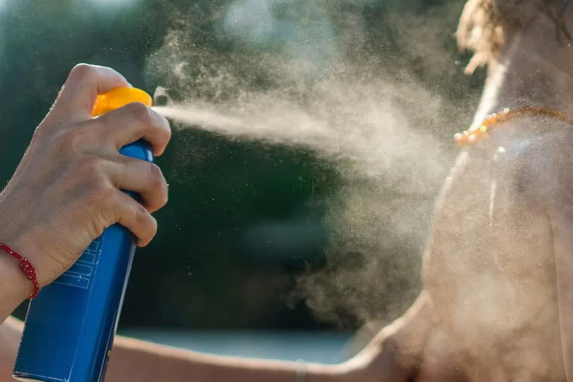 12 Lightweight Spray-On Sunscreens For Easy Reapplication | Her World ...