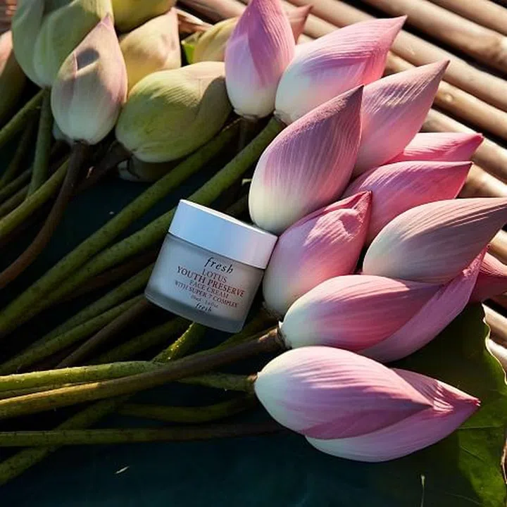 This flower ingredient is the ultimate stress-buster for your skin ...