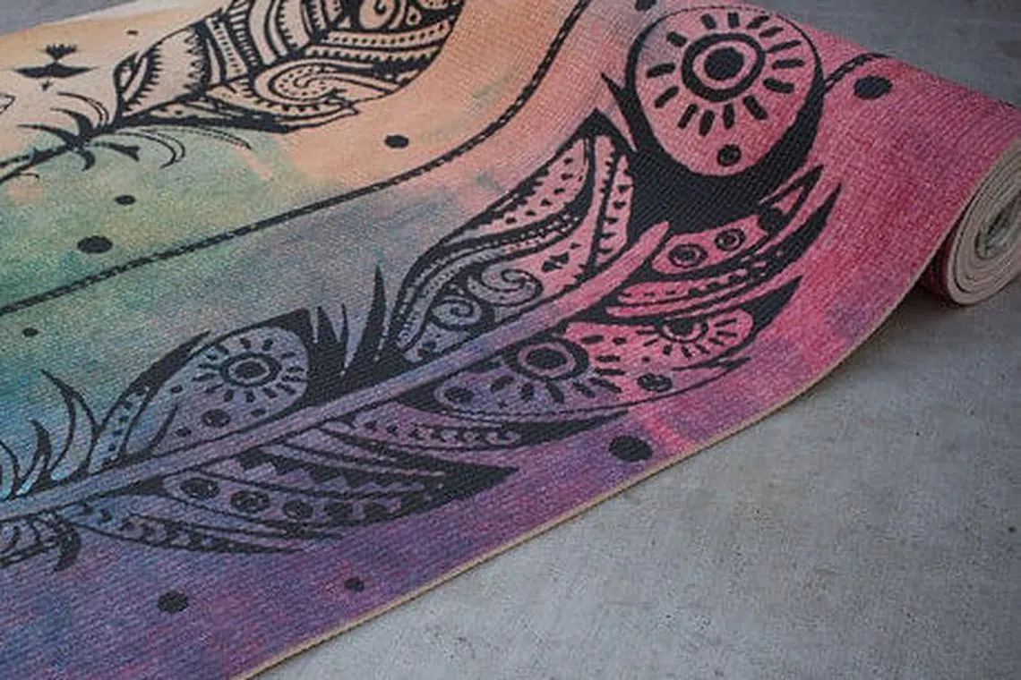 9 pretty yoga mats to motivate yourself to exercise regularly - Her ...