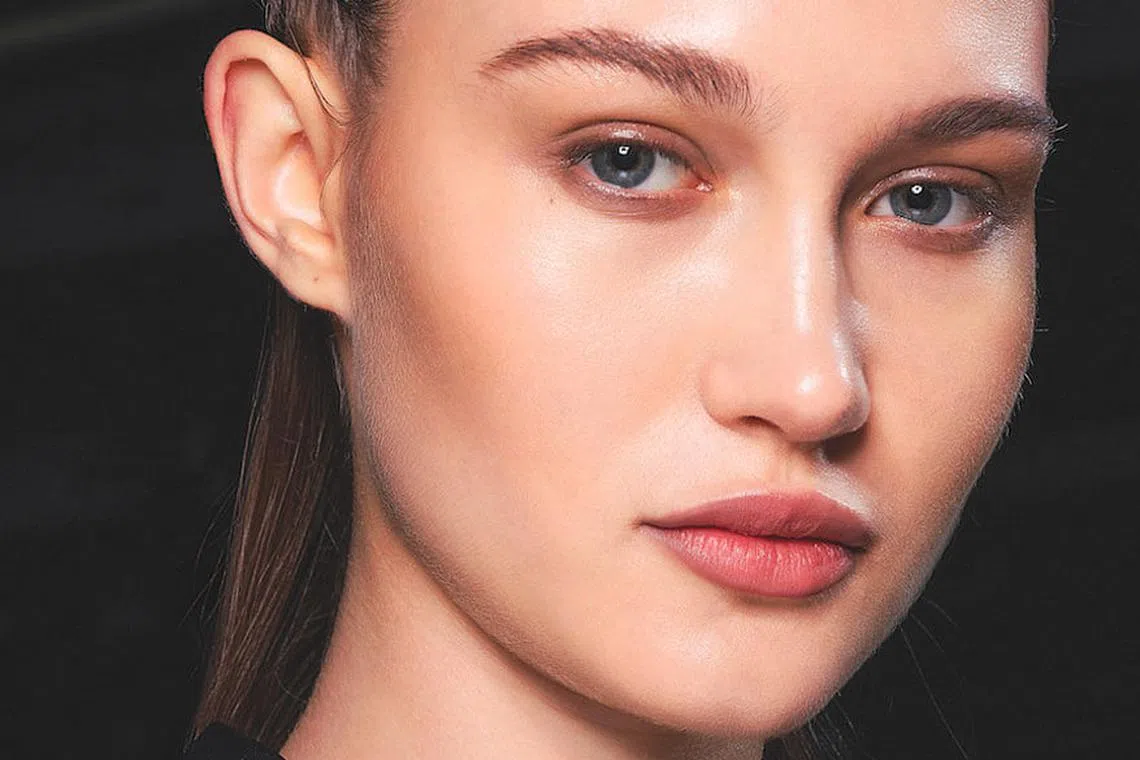 Face powders 101: How and why to use it - Her World Singapore | Her ...