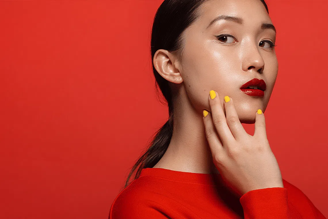 Bright Makeup That Will Boost Your Mood And Up Your Dopamine | Her ...