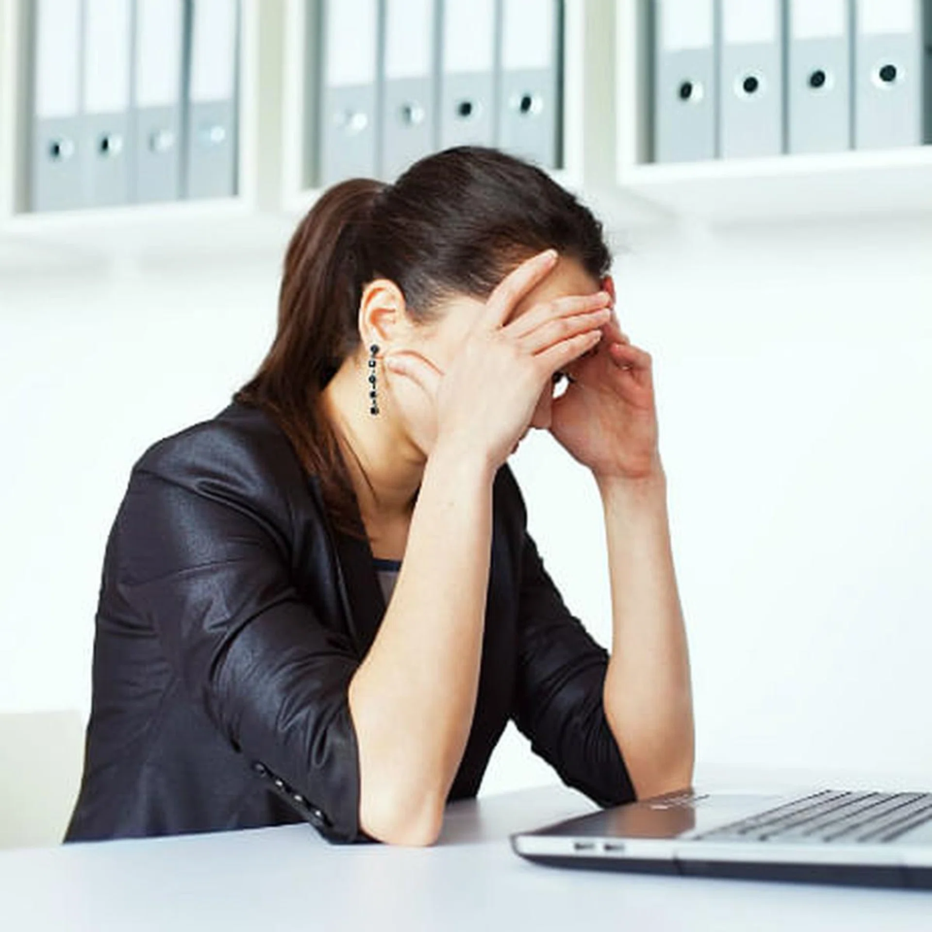 3 surprisingly common habits contributing to your own misery at work ...