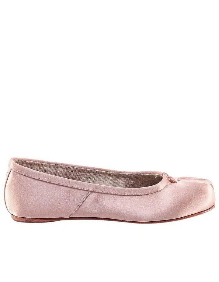 The prettiest coloured ballet flats to own and how to style them | Her ...