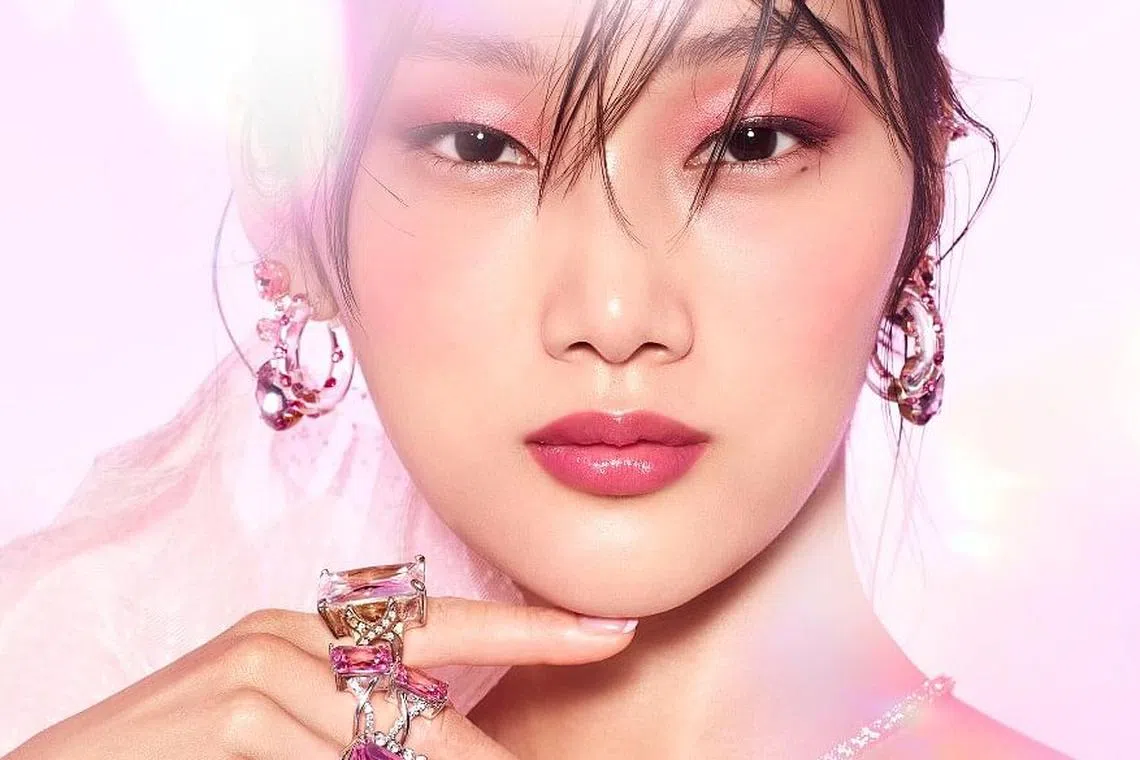 14 lightweight beauty products for a smooth complexion | Her World ...