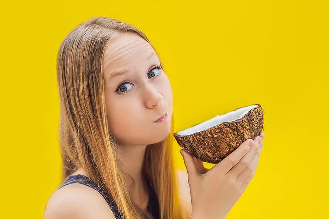 Can oil pulling really improve your oral health? | Her World Singapore