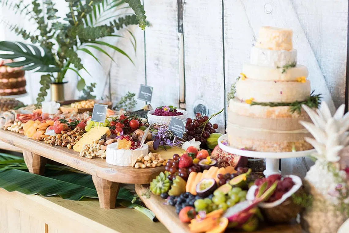 Grazing tables: This hot wedding food trend is sure to wow foodie ...