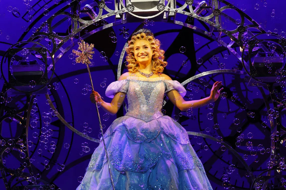 What it’s really like to play Glinda in Wicked — Courtney Monsma gets ...