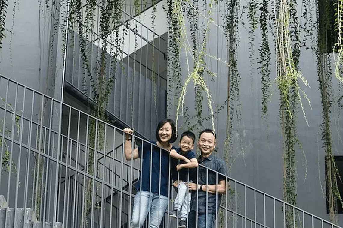 A White & Wood Themed 3-Room HDB At Sky Terrace @ Dawson | Her World ...