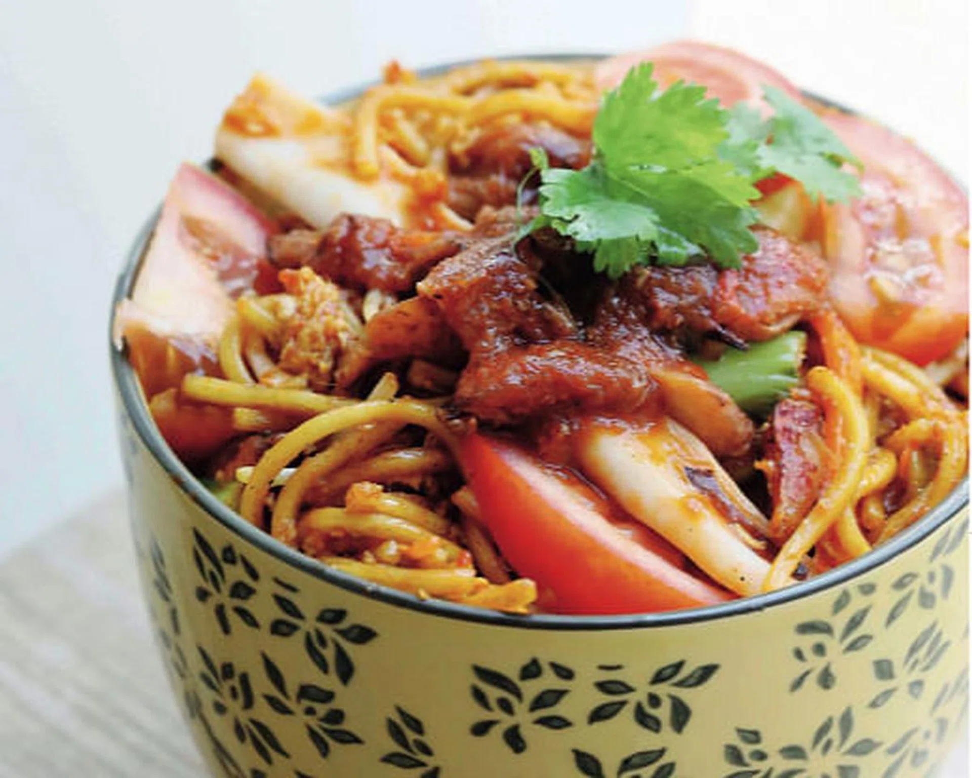 Recipe: Chilli Crab Mee Goreng - Her World Singapore | Her World Singapore