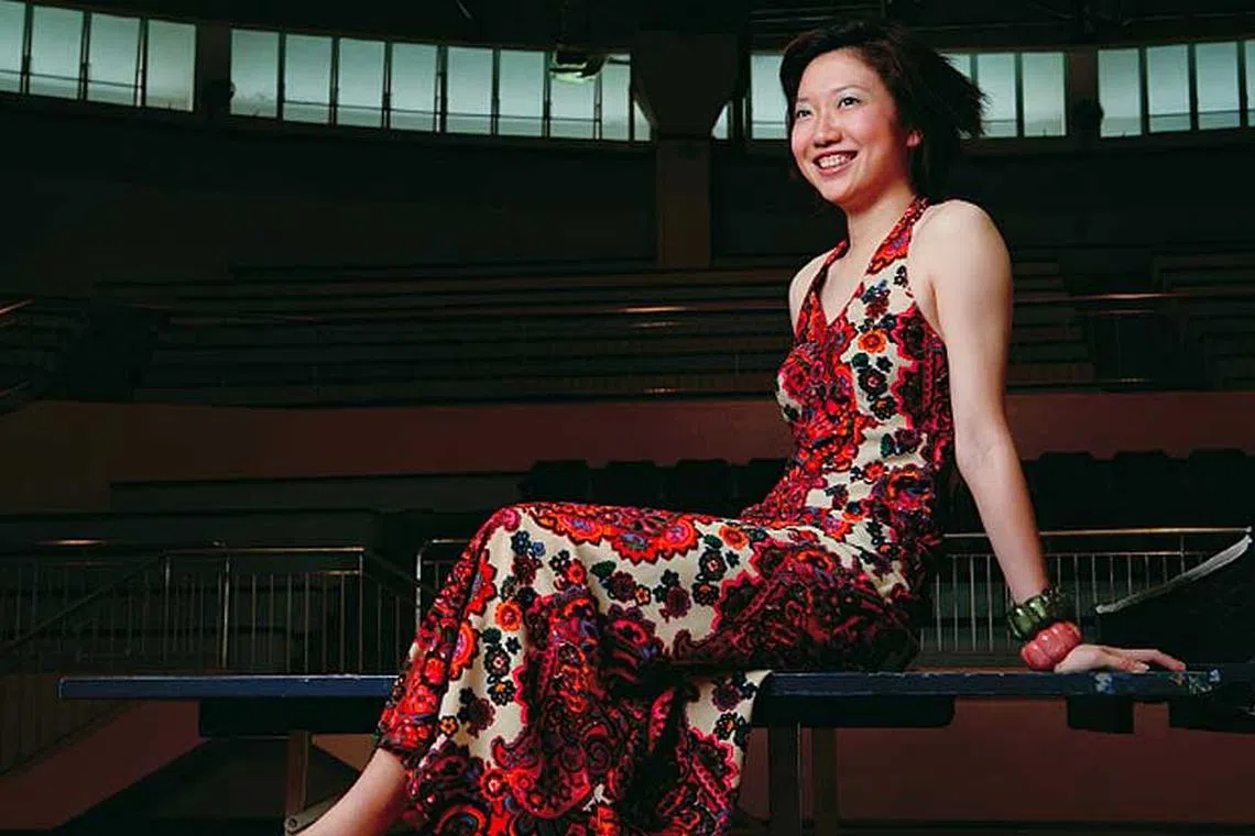 Her World Young Woman Achiever 2004: Li Jiawei - Her World Singapore ...