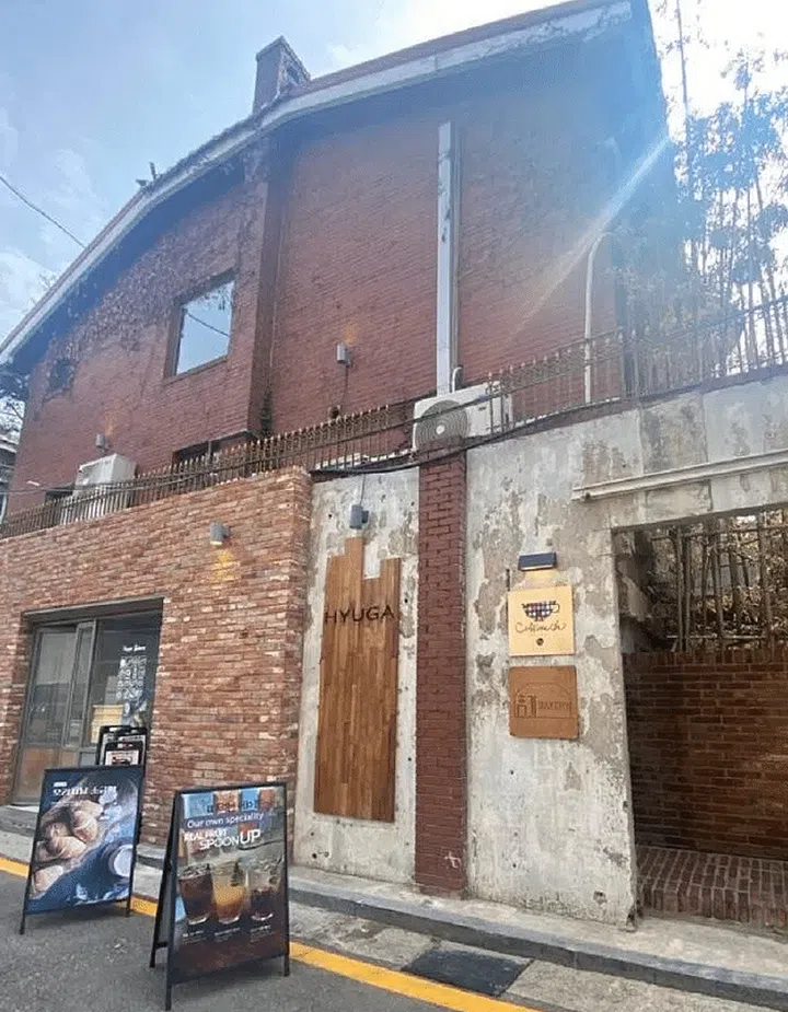 12 Places That Any K-Pop Stan Will Love In Seoul | Her World Singapore