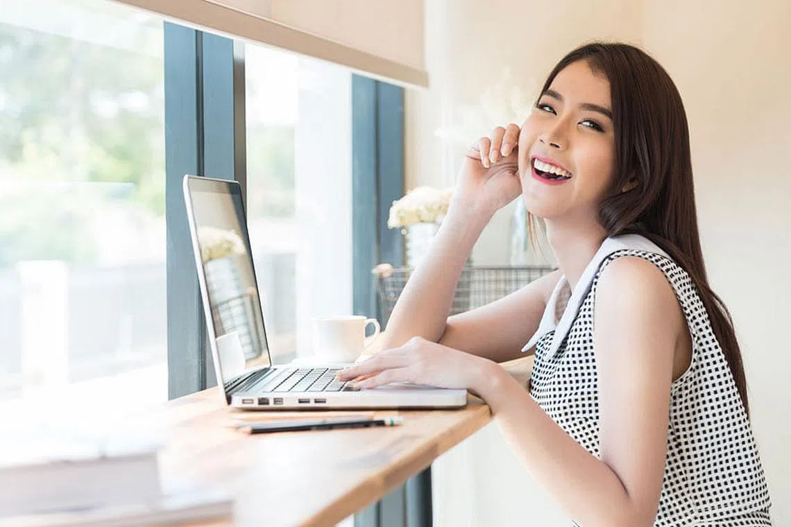 11 tips to look and sound good on video calls - Her World Singapore ...