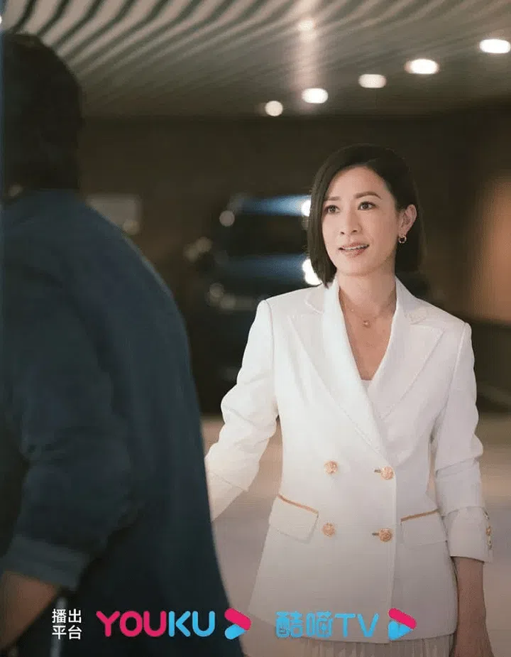 The Iconic Outfits Charmaine Sheh Wore In "The Queen of News" | Her ...