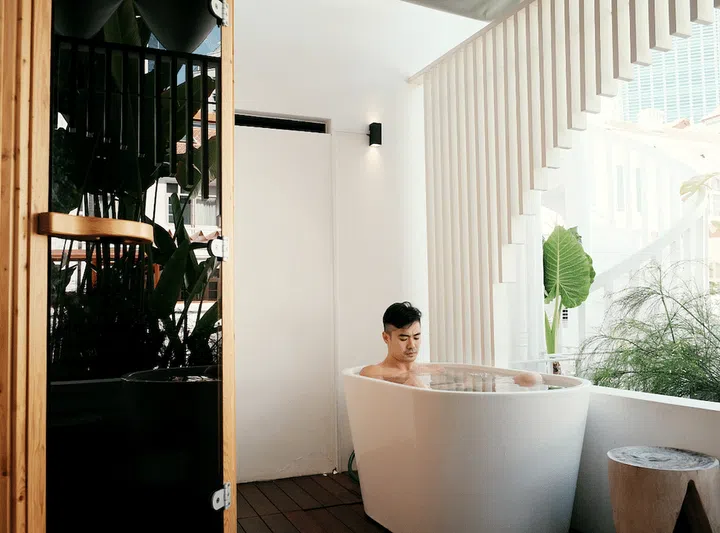 8 Places To Try Ice Baths And Cold Water Therapy In Singapore | Her ...