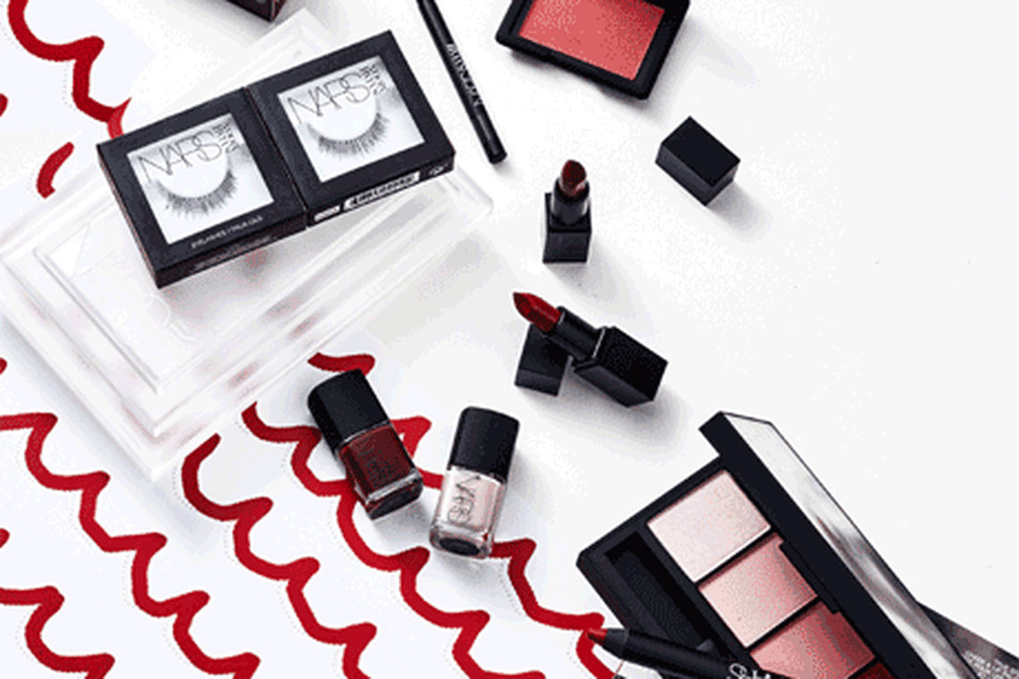 The most beautiful Holiday beauty collections to shop right now! - Her ...