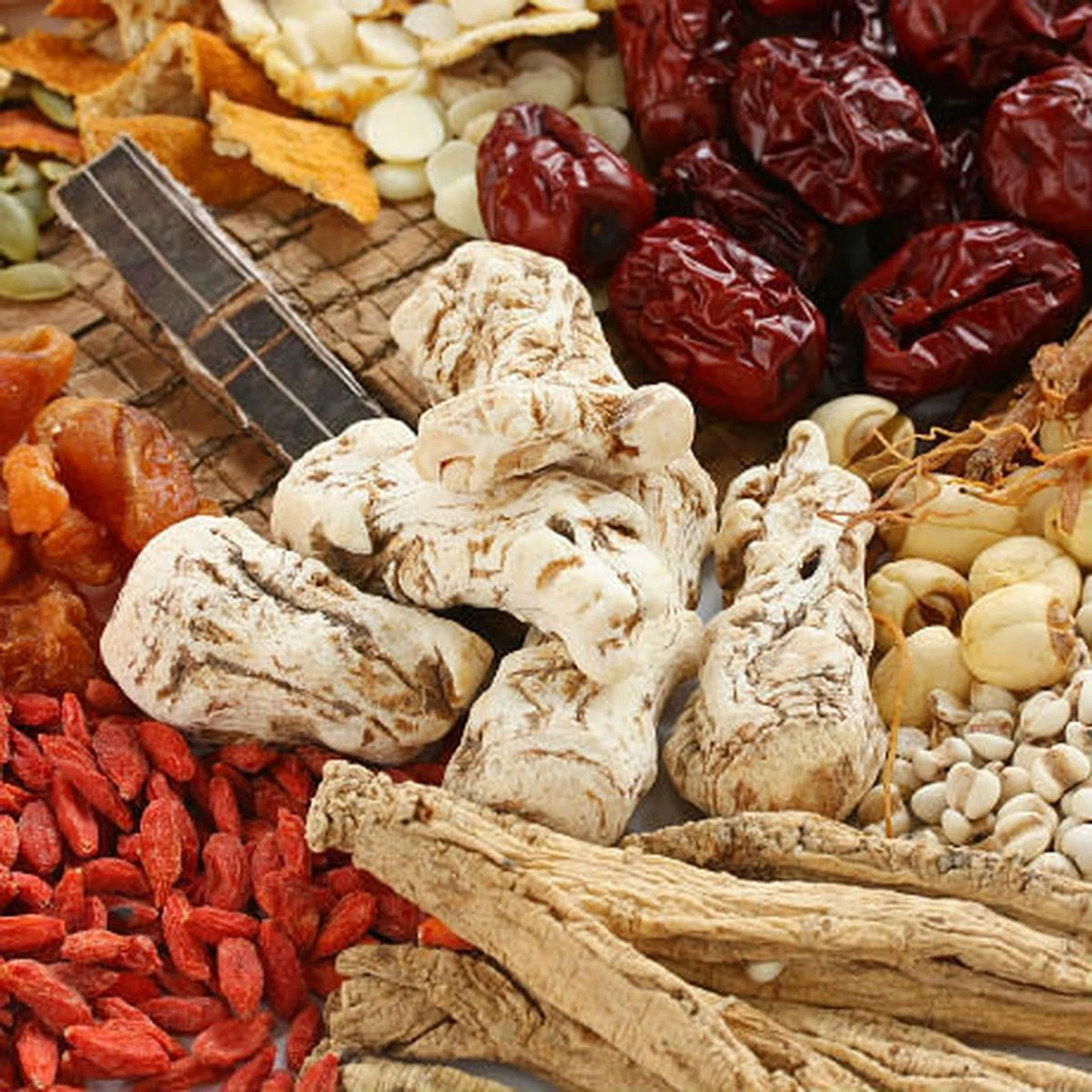 8 best TCM herbs for women with different health needs - Her World ...