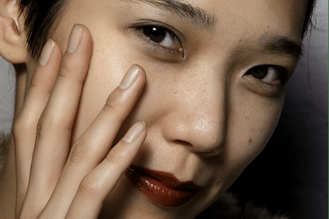 5 best tips to get rid of dark spots and hyperpigmentation! - Her World ...