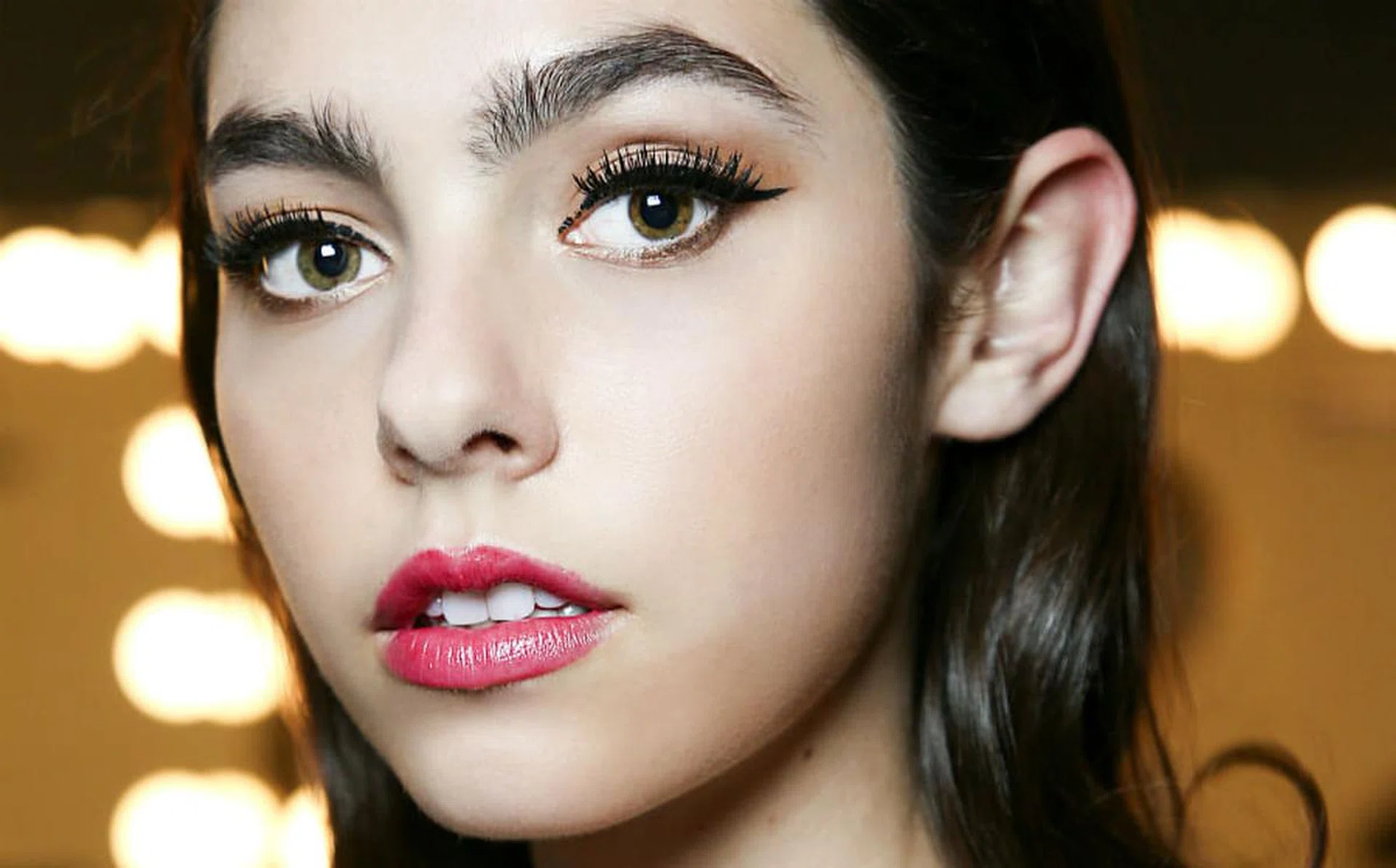 10 raspberry lipsticks that are flattering for every skin tone - Her ...