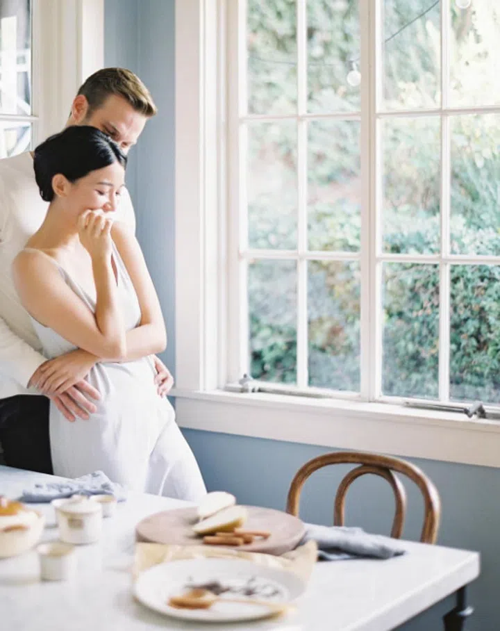 10 swoon-worthy couple poses to steal for your own wedding shoot - Her ...