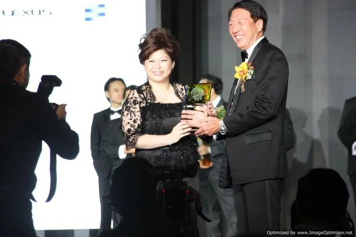 Her World Woman of the Year, Susan Chong, is a leader of the green pack ...