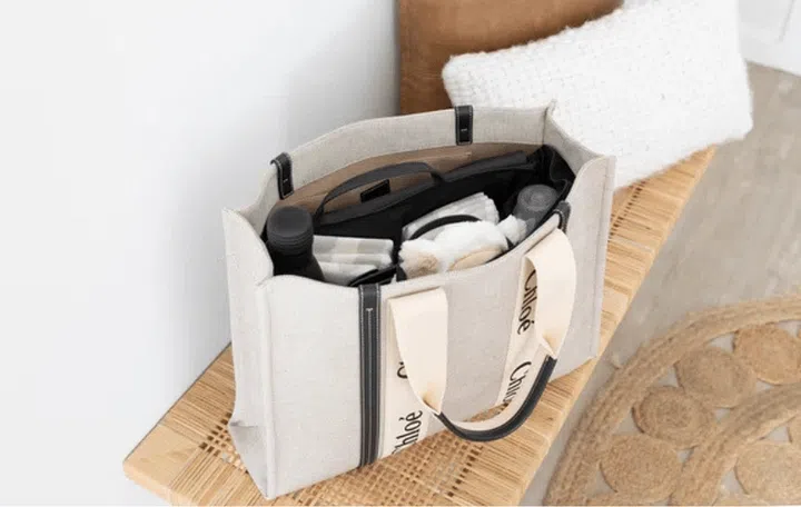 This clever bag organiser insert will keep your tote bag perfectly neat ...