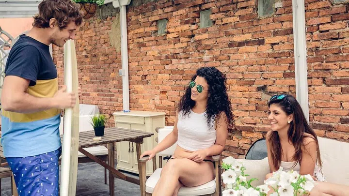 What are ‘pick-me’ girls and why do they want to be picked? | Her World ...