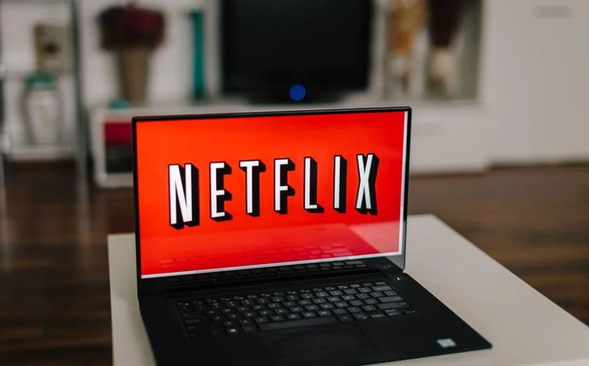 Get better skin while watching Netflix with these 9 easy-to-use face ...