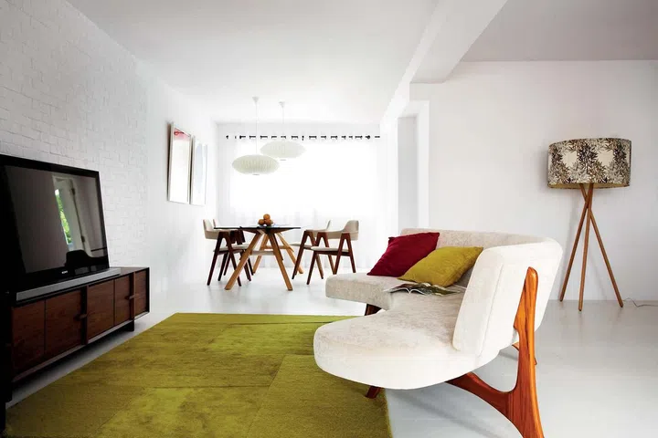 House Tour: Clean, simple but bright five-room HDB flat - Home & Decor ...