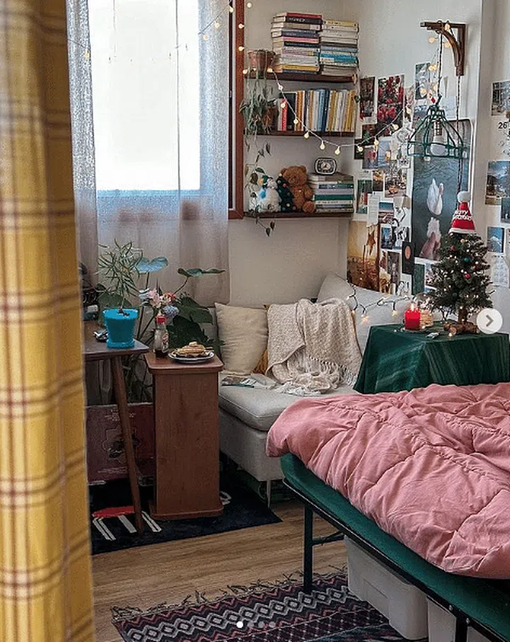 Cluttercore Aesthetic: How to embrace cluttercore for your bedroom ...