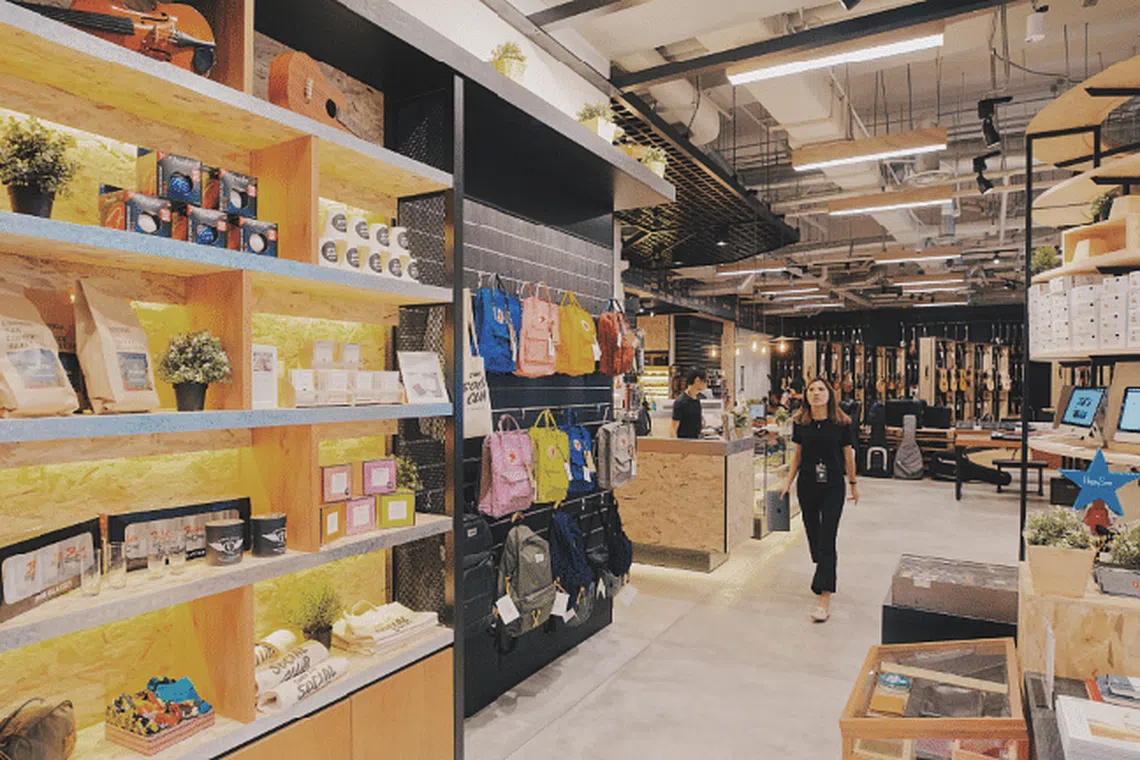 Swee Lee's flagship store now has a cafe and an apparel section! - Home ...