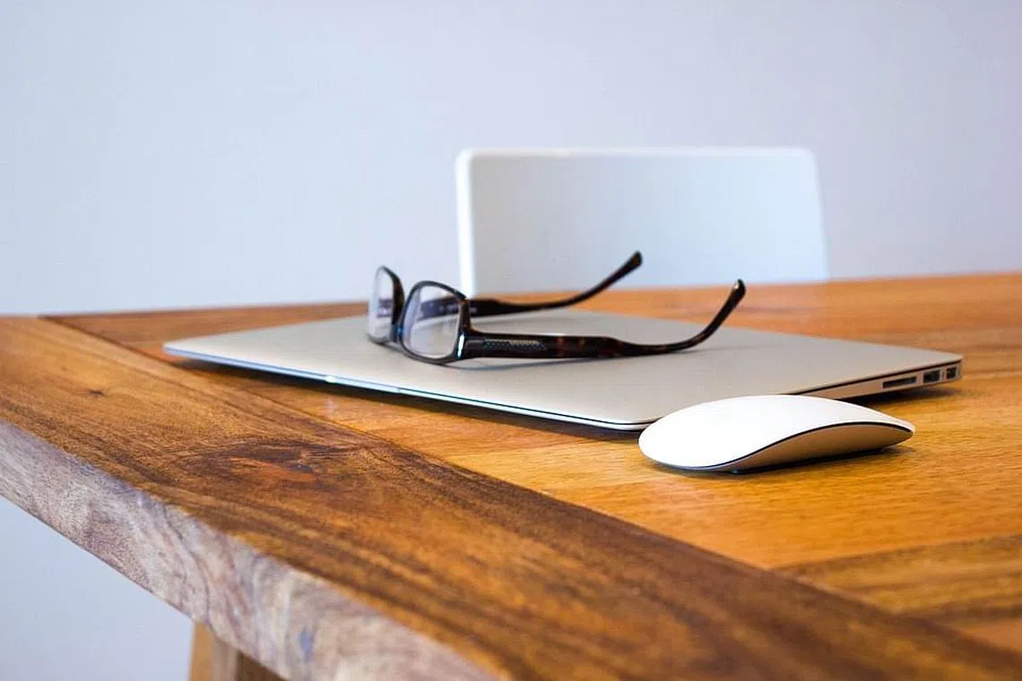 Is your eyesight getting worse? You might be guilty of these bad eye ...
