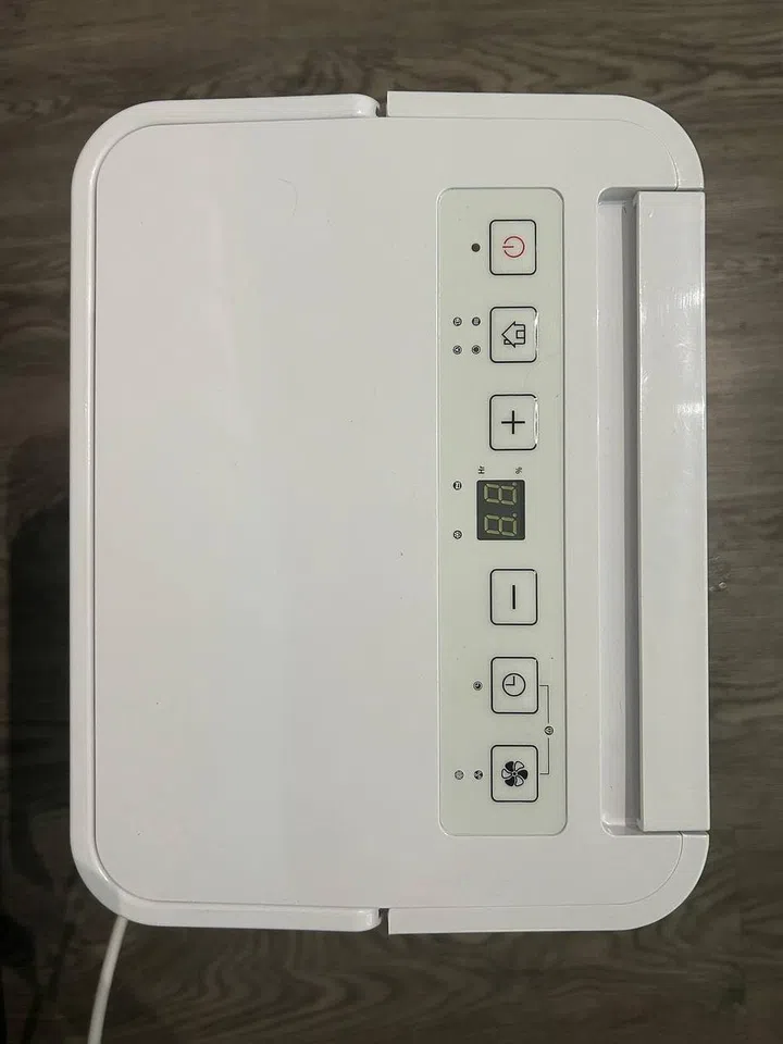 Mistral Dehumidifier with Ionizer and UV Review (MDH1022) | Home & Decor Singapore