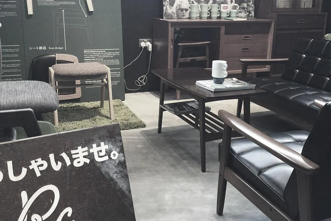 Retro Colony Review: Japanese retro furniture from the 1960s | Home ...