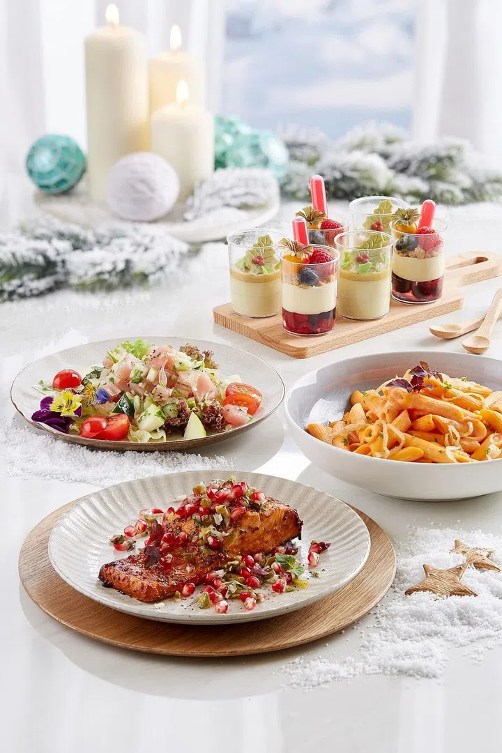 11 Christmas Buffet Catering in Singapore: Halal caterers (2023) | Home & Decor Singapore