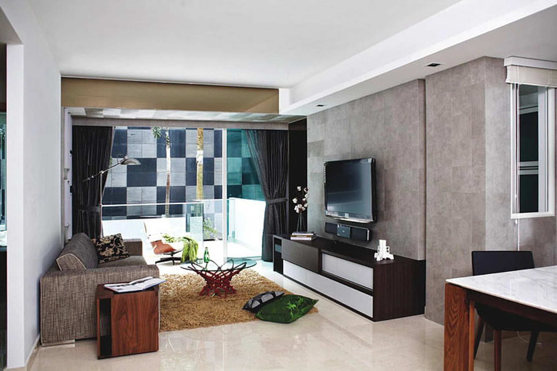 $50,000 renovation for this three-bedroom condominium maisonette unit ...