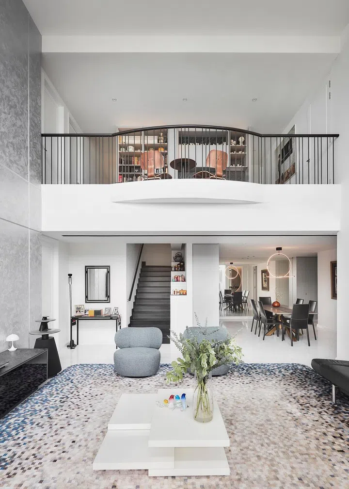 Home Tour: $609,600 Renovation for a retired couple's 2-storey ...