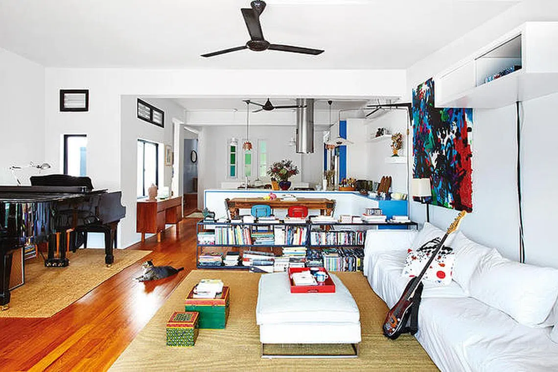Home Tour: An old school & charming Tiong Bahru walk-up apartment ...