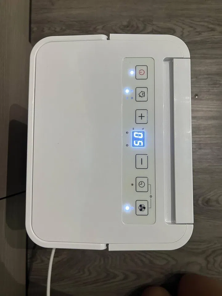 Mistral Dehumidifier with Ionizer and UV Review (MDH1022) | Home & Decor Singapore